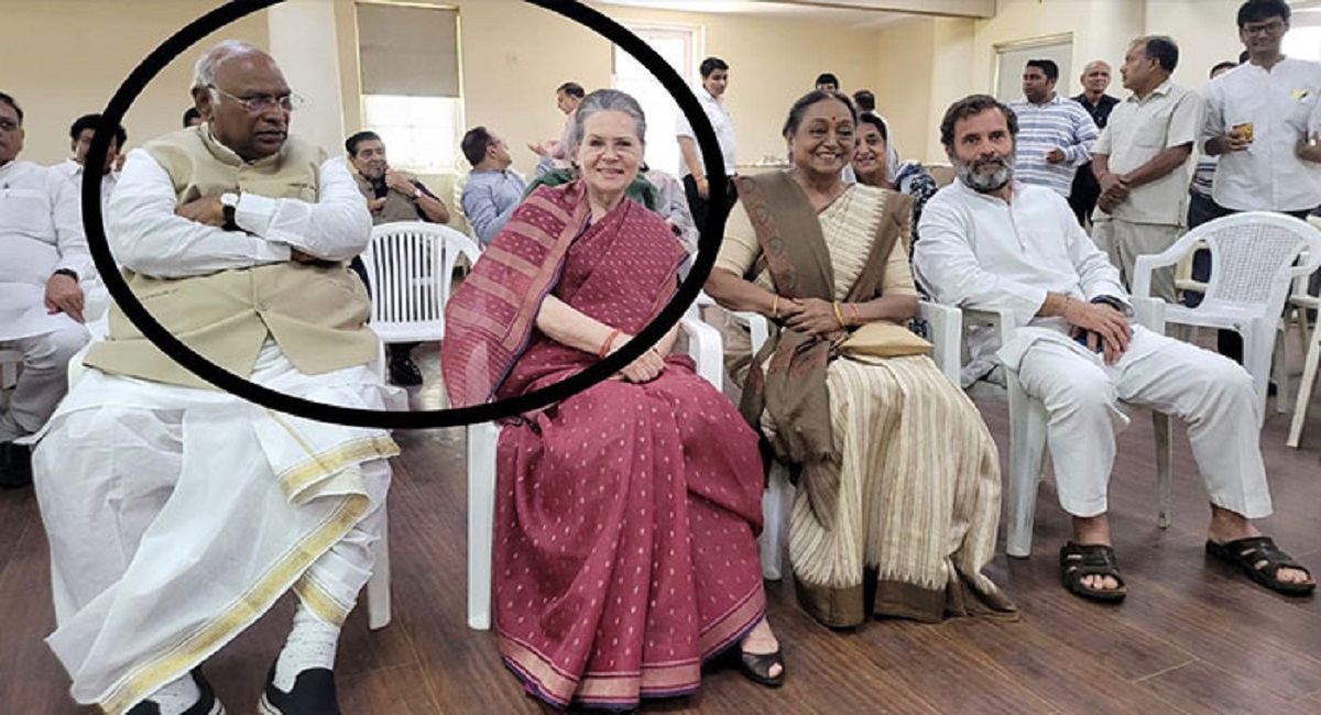 Jagdish Tytler arrived at Kharge's oath ceremony